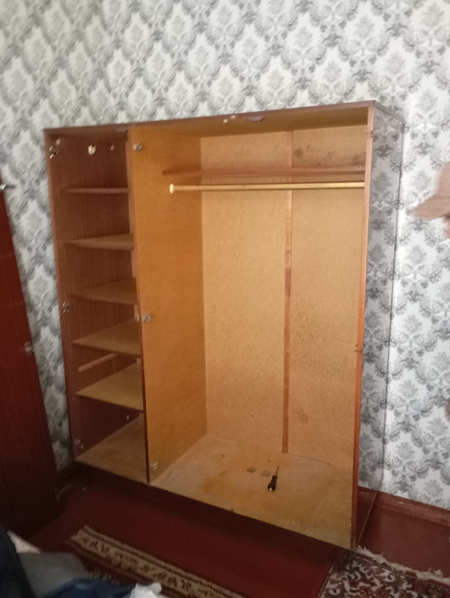 Продаётся шифоньер СССР