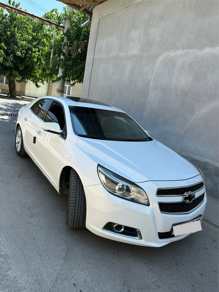 Malibu 1,2015 2.4 состояние зур белый автомат