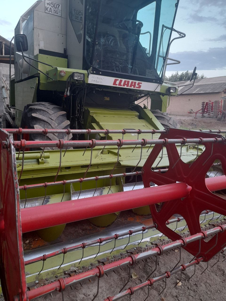 Claas dominator 130