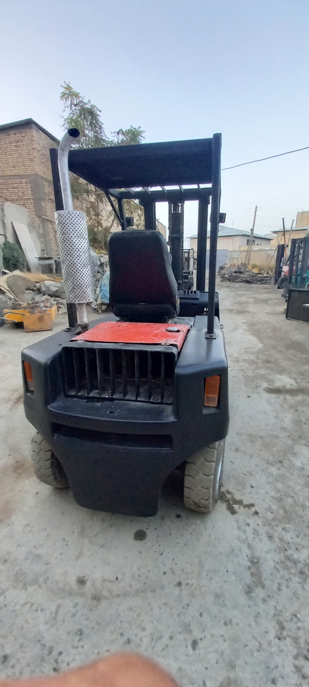 Вилочный погрузчик марки Balkancar