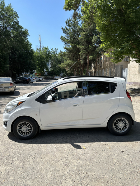 Avtomobil Spark 2 Ravon