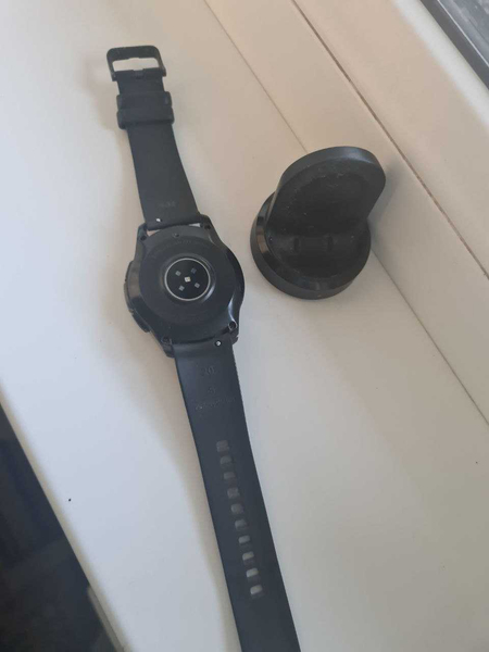 galaxy watch 42mm sm-r810