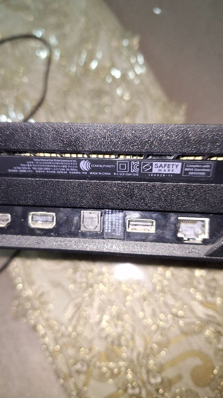 Playstation 4 pro 4k 1trbayt sotiladi