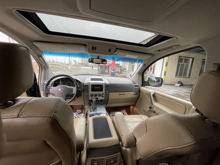 Продаётся Nissan Armada