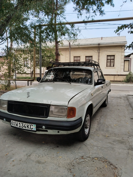 Volga 31029 sotiladi i obmen