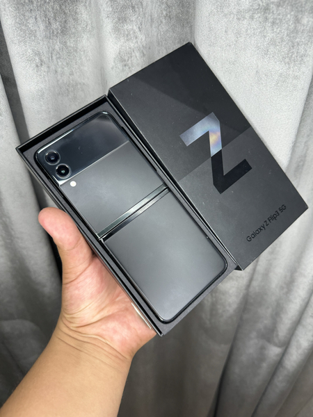 Samsung Galaxy Z flip 3 5G 8/256gb karobkali