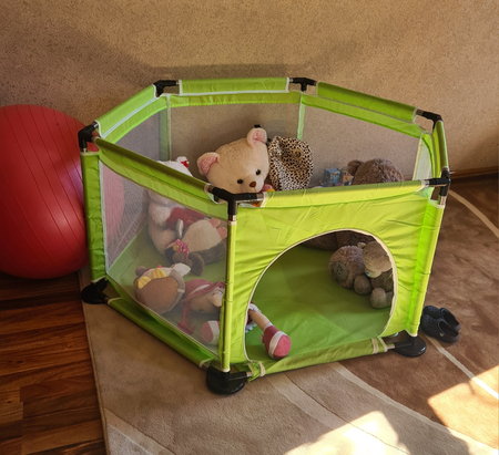 Манеж  для  детей