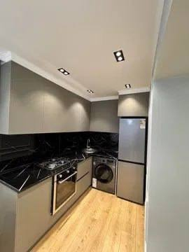Бобур 3комнатная/2/5, 80м² спецплан, не торец, меб+тех. Ор-р: ЗАГС