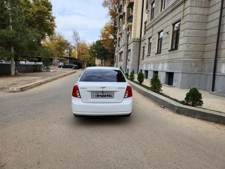 Lacetti jentra qilingan