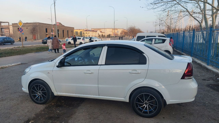 Nexia3 sotiladi 2019 shumka qilingan navarotlari bor