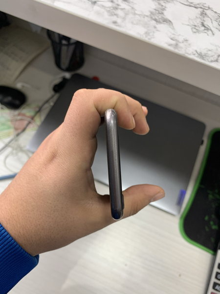Iphone 8 LLA 64 gb