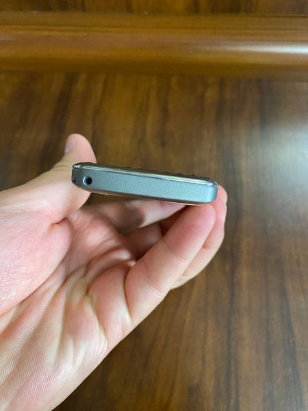 Продается Nokia E72-1