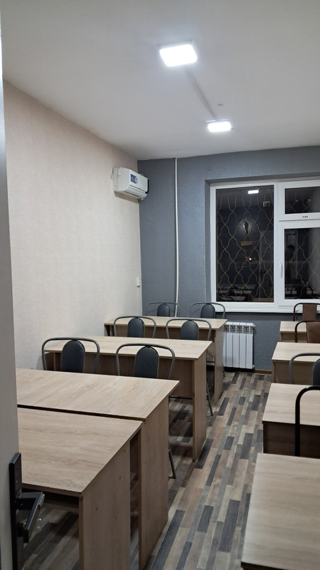 Parta va  stul sotiladi arzon narxda. Komplekt 400 ming so’m.