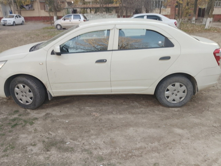 Продаю Шевроле кобальт