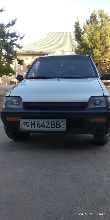 Daewoo tiko sotiladi 2001- yil.