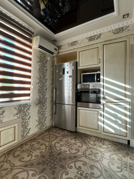 Метро Новза 4/3/4 Банковская квартира 140 м² с ремонтом