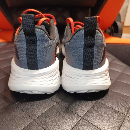 Беговые кроссовки Li-Ning