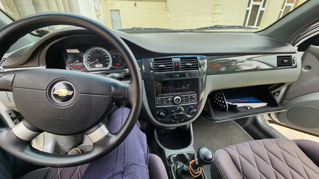 Lacetti 1.8.  43.000 km. Kraska tozza