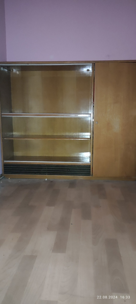 Продам 2 шкафа советских