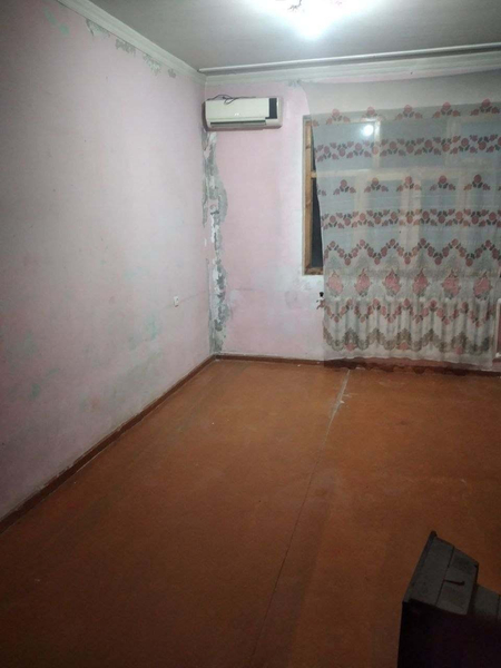 Юнусабад 11 квартал 2/4/4. 280 у.е.