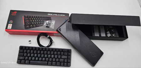 Продается клавиатура Asus ROG Falchion
