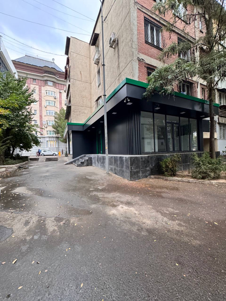 Ойбек метро | 135кв - нежилое помещение Аренда