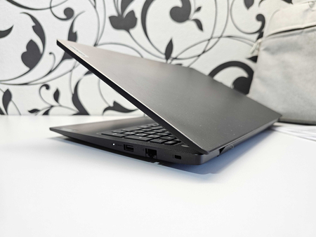 ПРОДАМ Lenovo V15G2 2024 Офисный Ноутбук DualN4500/4GB/256SSD/15.6