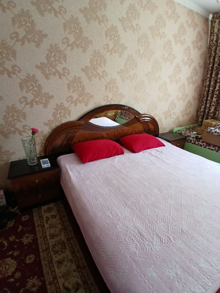 Kravat 180x200,kamot 2 ta,sandiq 2 ta,trimo,,shkaf