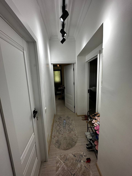 ШРуставели 1/4/4 Кирпич Балкон1*3м² Общ пл28м²