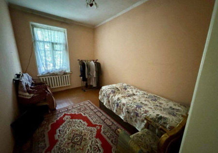 Квартира Ракат махалля Аския базар 1/3/3 кирпич высокопотолок 40м2