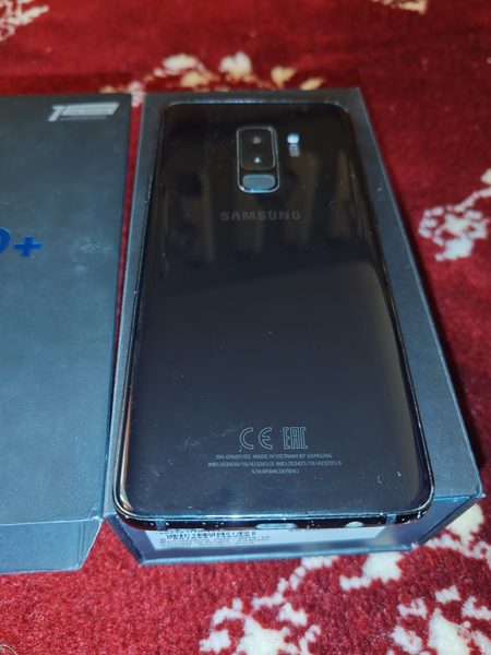 Samsung s9+   ideal
