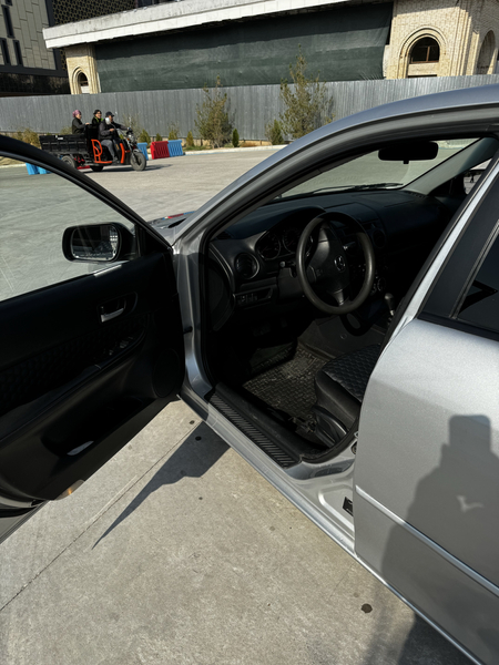 Mazda 6 Dubai 2l mator