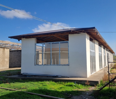 Yangi bozor joy satiladi.
5x6 magazinlar