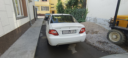 Nexia 2 ideal sotiladi