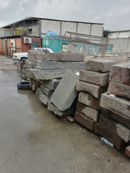 Balasina sotiladi ukraina granit 13/13/70 narhi 65$