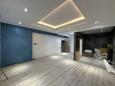 Паркентский Продается квартира в ЖК «Real House» 140м2 по цене коробки