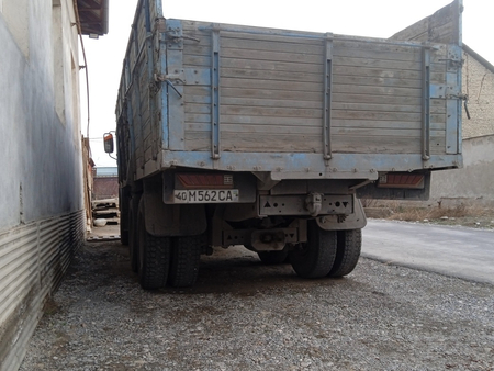 Kamaz bartavoy sotiladi