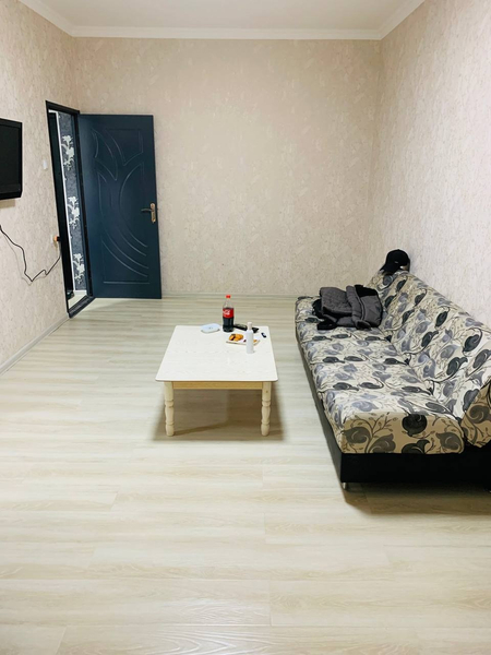 Продается 2 ком квартира массив ялангач ЭКО базар с ремонтом