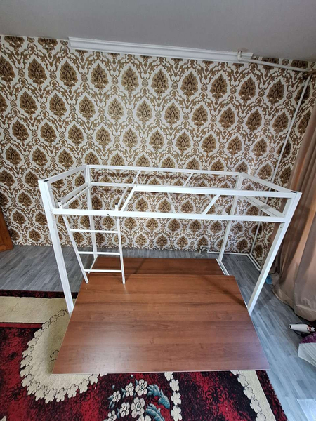 Kravat ikki qavatli