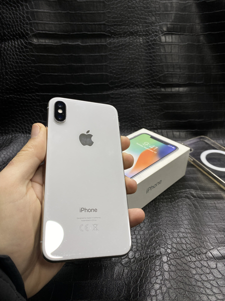 Iphone X 64GB Sotiladi