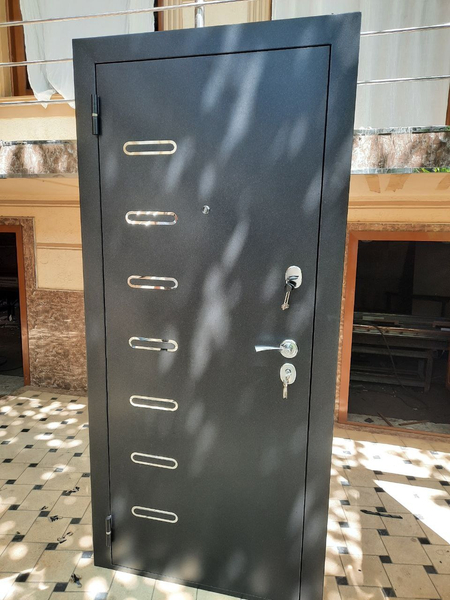 KARONA.DOORS SIFATLIY 3 oy kafolati bilan