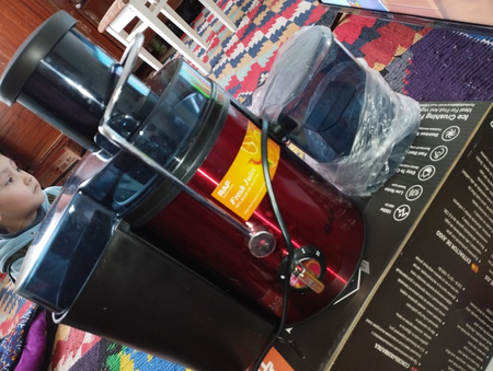 RAF Juice extractor
