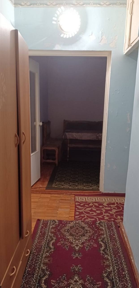 Юнусабад 17 2/2/5 большая прихожая