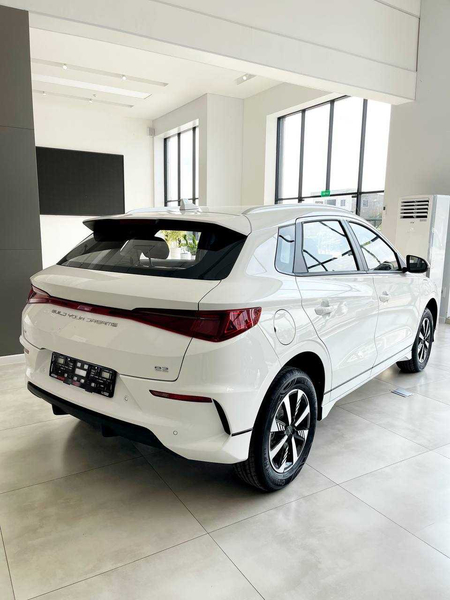 BYD E2 EV 70 КВ Электро