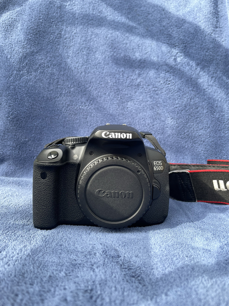 Canon eos 650D боди