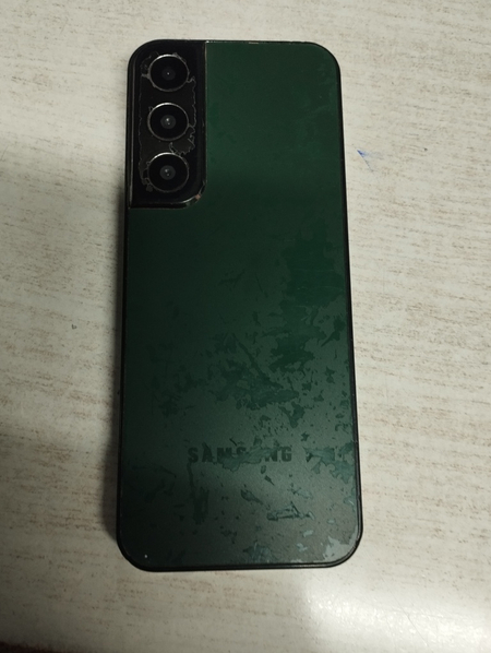 Samsung j2 core sotiladi
