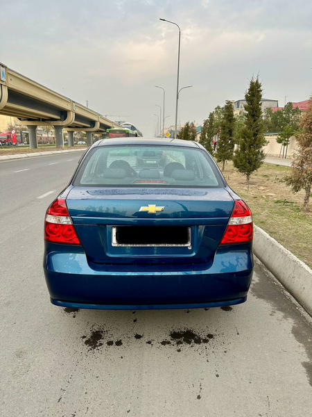 Продаётся Нексия 3 автомат.