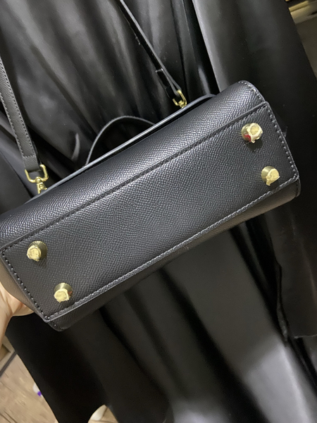 Sumka Dolce Gabanna 2 martta tutilgan toyga