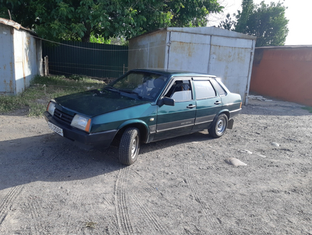 Продается ВАЗ 21099