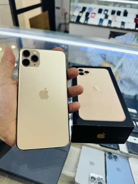 iPhone 11 Pro Max 256 gb gold